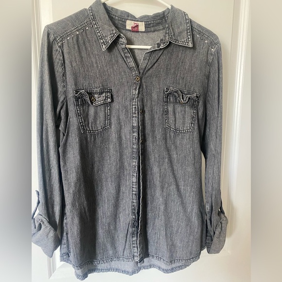 lei | Tops | Vintage Medium Jean Button Up | Poshmark